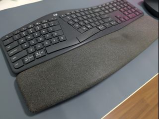 Logitech vertical For Sale | Computer Keyboard | Carousell Singapore