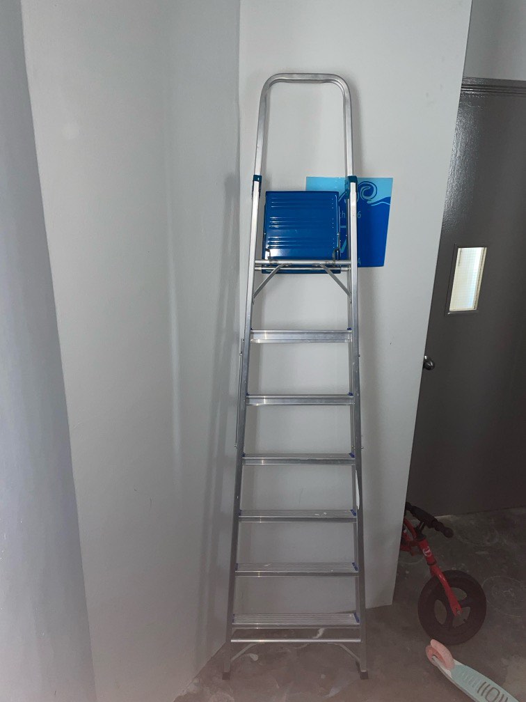 Queen ladder-7 step ladder , Furniture & Home Living, Home Improvement ...
