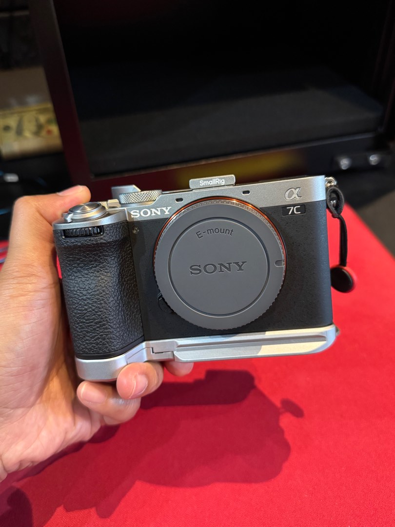 Sony A7C2 / A7C II (Silver), Photography, Cameras on Carousell