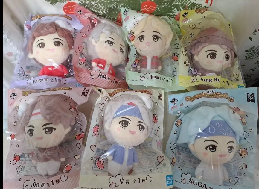 BTS Tinytan Sweet Time Theme Set, Hobbies & Toys, Memorabilia ...