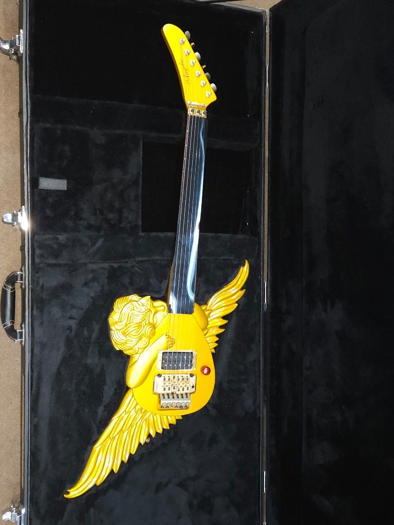 ESP Angelic electric Guitar - Gold, Hobbies & Toys, Musical Instruments ...