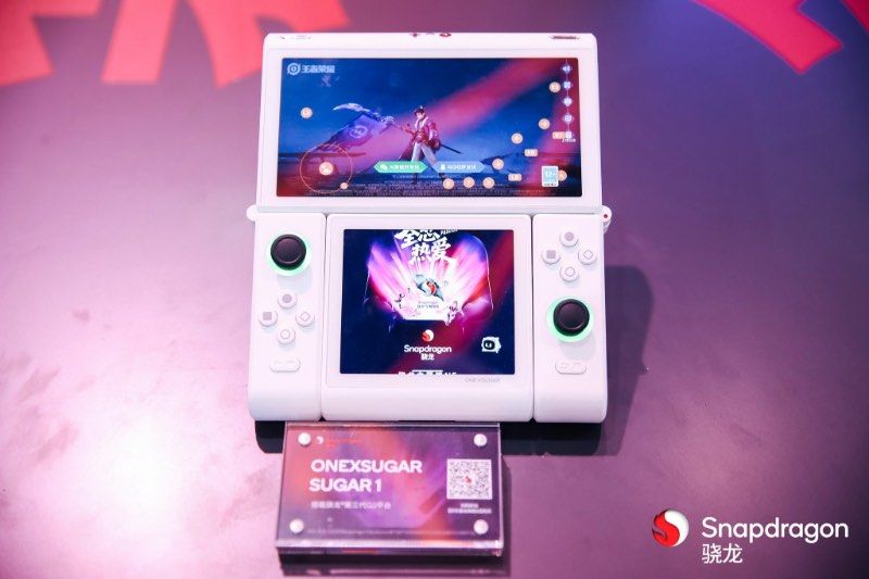 OneXPlayer OneXSugar SUGAR 1 – Dual-Screen Magic Pure White & Midnight ...