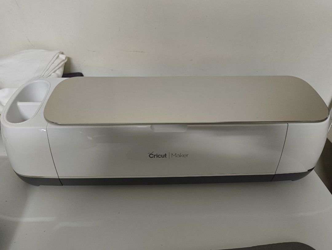 Cricut Maker champagne, kit & premium Vinyl, Adhesive foil, Strong grip ...