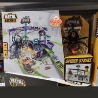 Zuru metal machines spider strike garage playset, Bayi & Anak, Lainnya ...