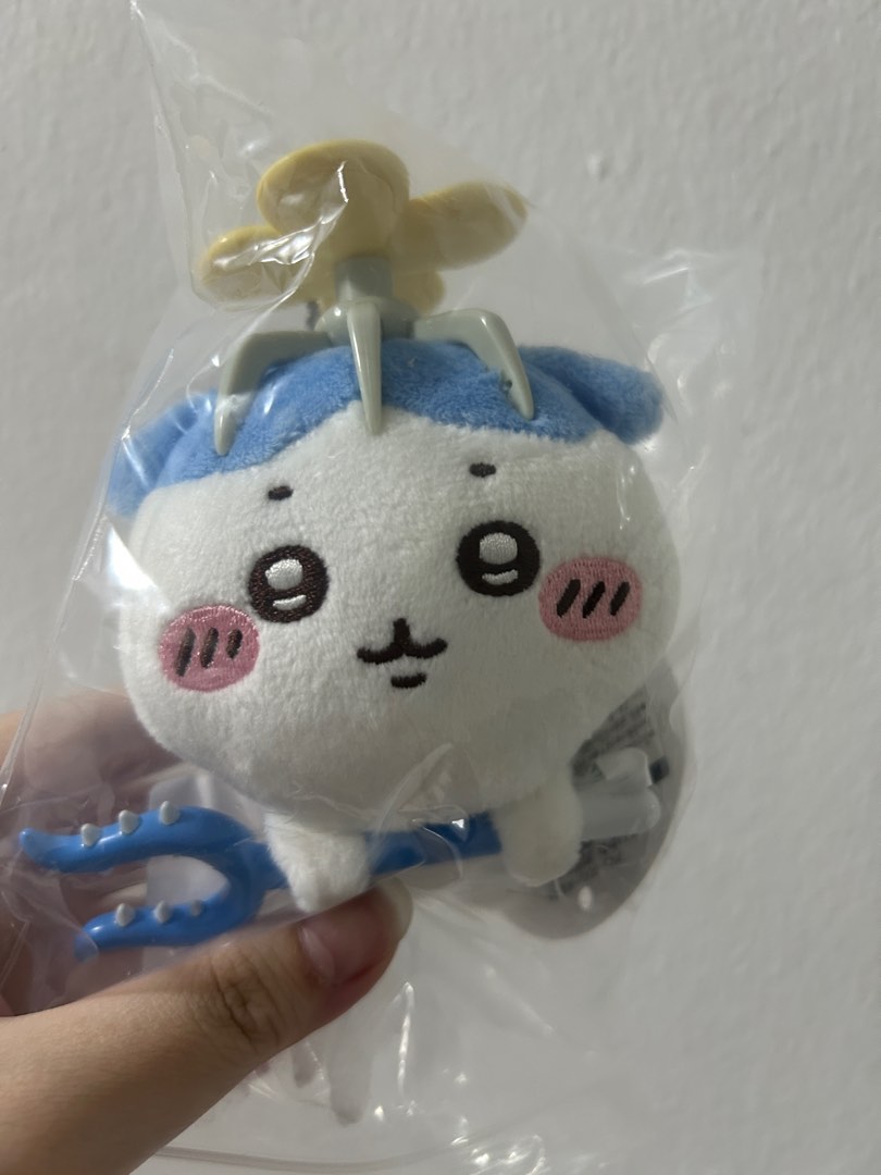 Chiikawa Hachiware defeat Plush Keychain, Hobbies & Toys, Toys & Games ...