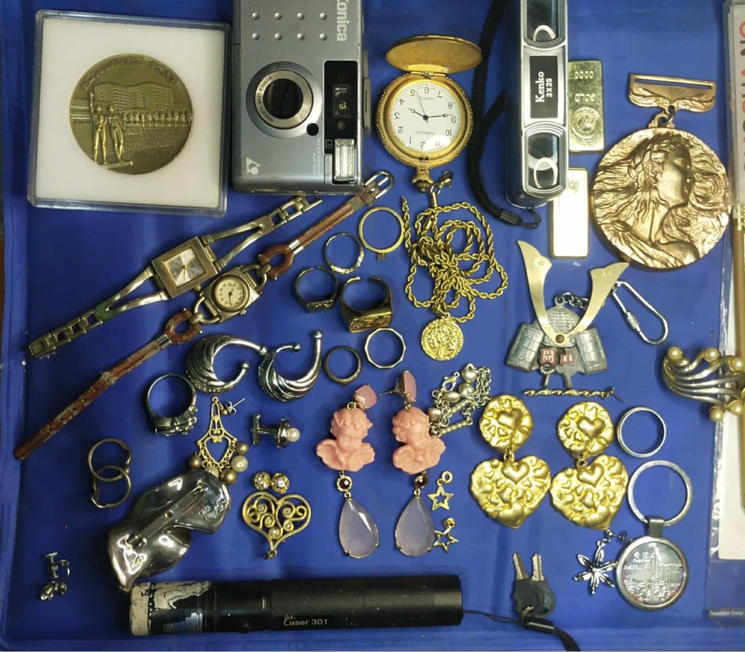 Mix Random Old Stuffs, Hobbies & Toys, Memorabilia & Collectibles ...