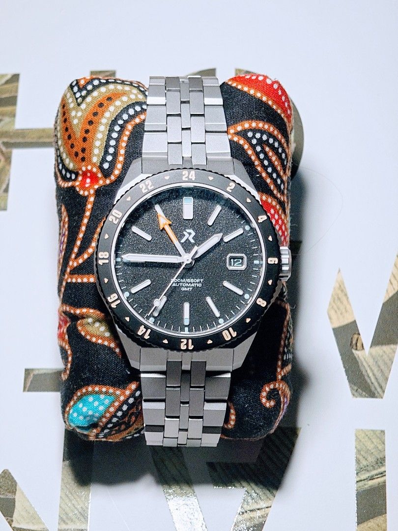 RZE Ascentus GMT Titanium Watch, Luxury, Watches on Carousell