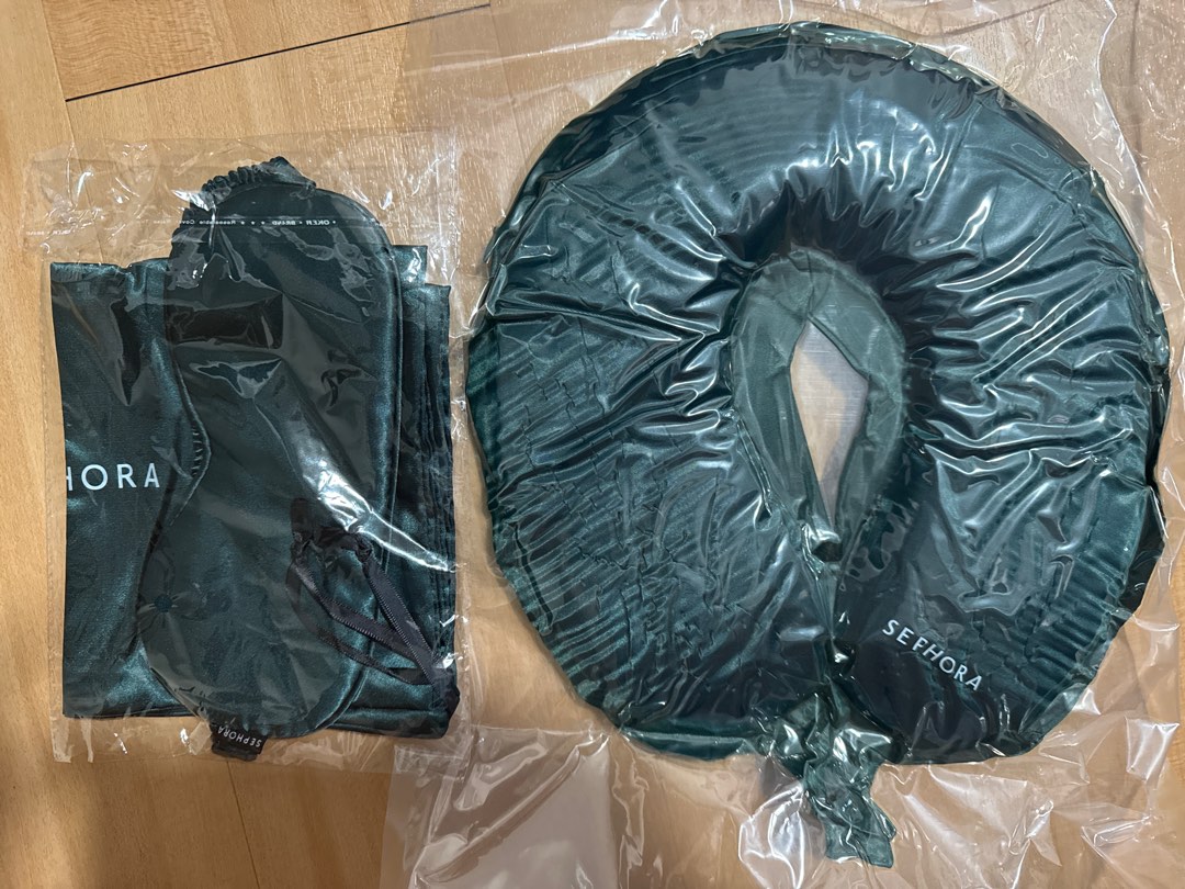 Sephora Travel Set - Eye Mask & Neck Pillow, Hobbies & Toys, Travel ...