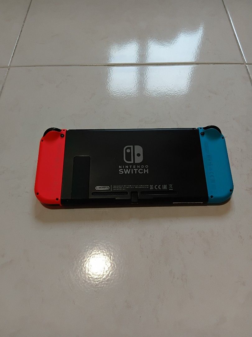 Nintendo Switch Console Gen 1 with Red/Blue Joy-Cons, Video Gaming ...