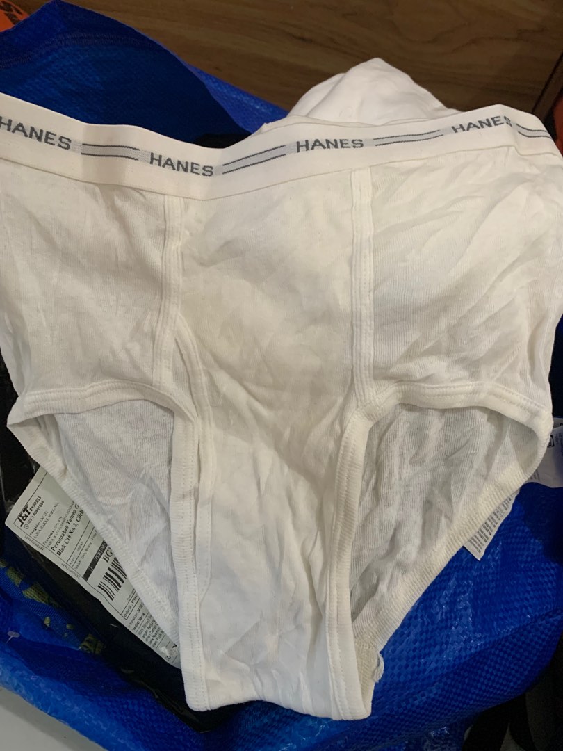 Sempak hanes putih, Fesyen Pria, Pakaian , Bawahan di Carousell