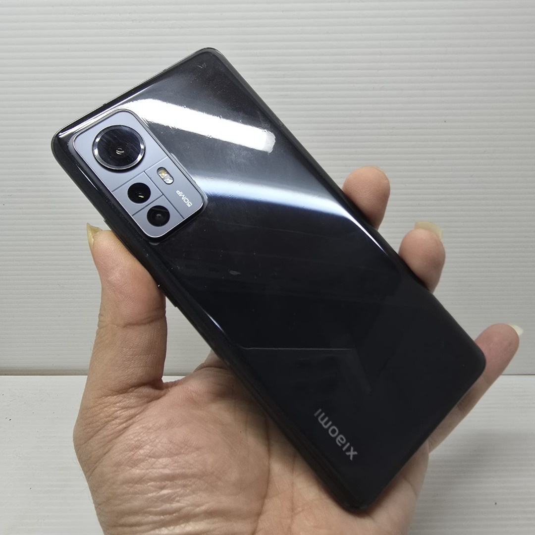 XIAOMI 12 5G 8/256 GREY I HP SANGAT COMPACT DI TANGAN MURAH MULUS ...