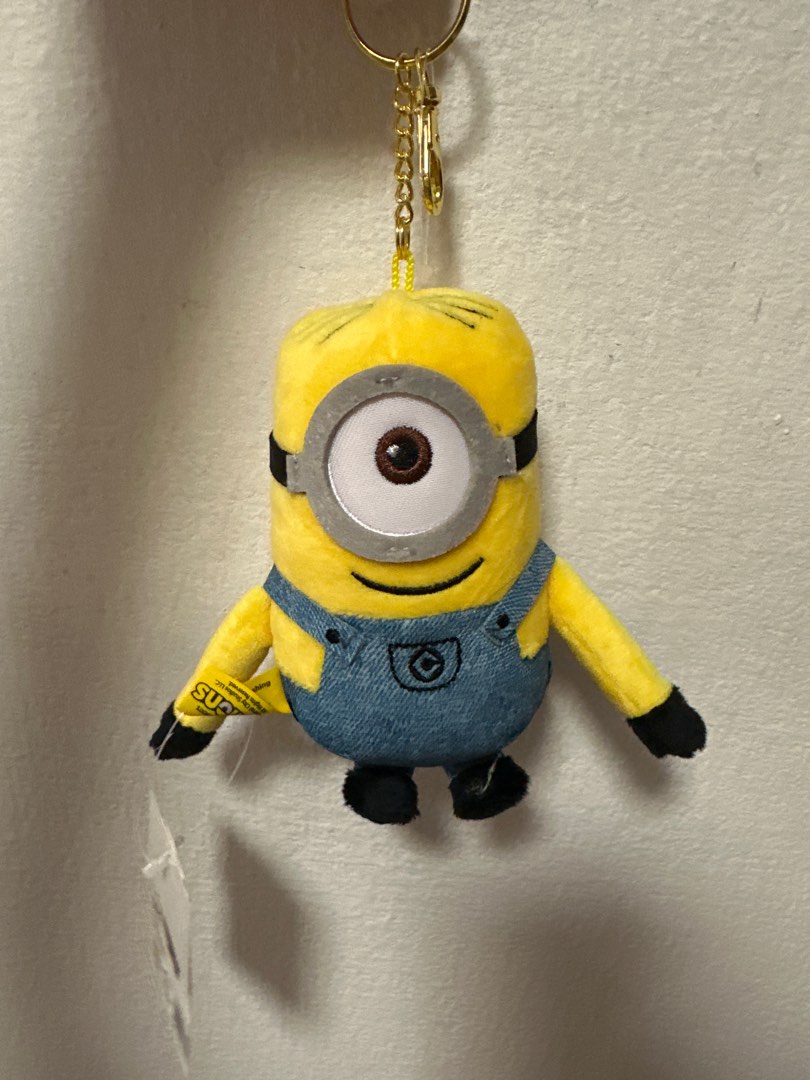 [BNWT] 13cm Minion Plush Keychain - Stuart, Hobbies & Toys, Toys ...