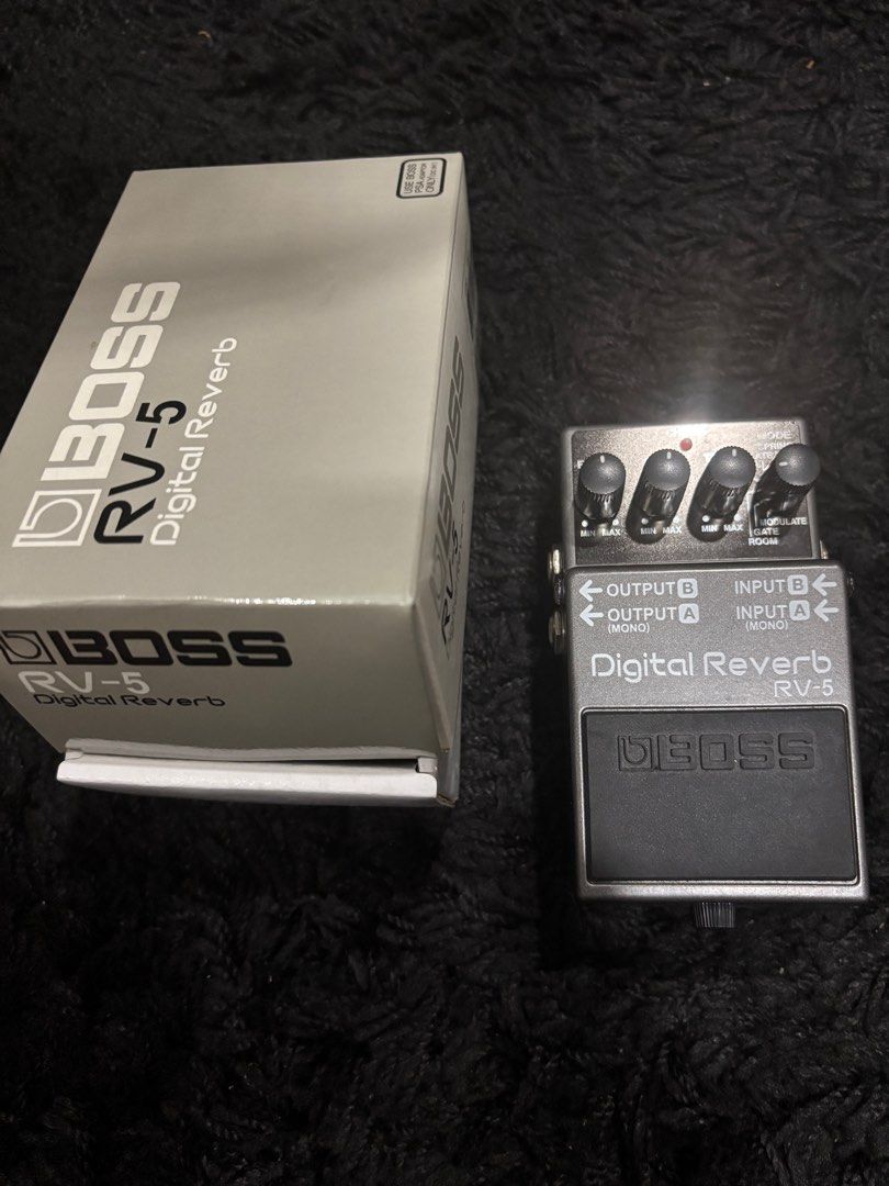 BOSS RV-5 Digital Reverb Pedal rv5, Hobbies & Toys, Musical Instruments ...