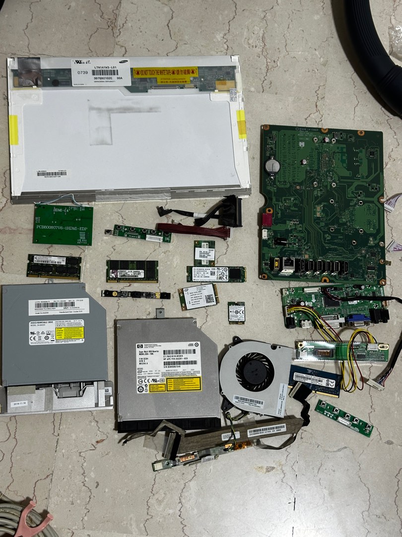 Laptop Parts - Screen, Motherboard, DVD Drive, etc., Computers & Tech ...
