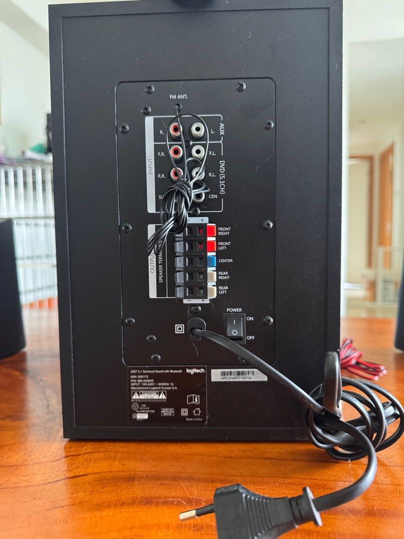 Logitech Z907 5.1 Surround Sound Speaker System with Bluetooth, Audio ...