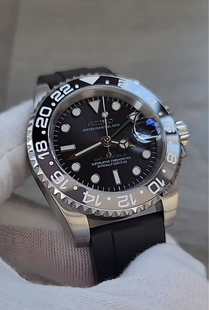 Seiko Mod Bruce Wayne gmt rubber edition custom watch, Men's Fashion, Watches & Accessories ...