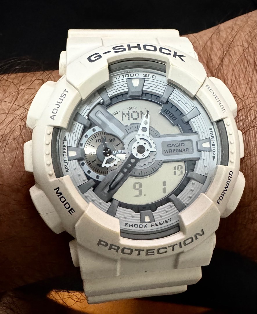 Casio G-Shock White Watch (Authentic), Men's Fashion, Watches ...