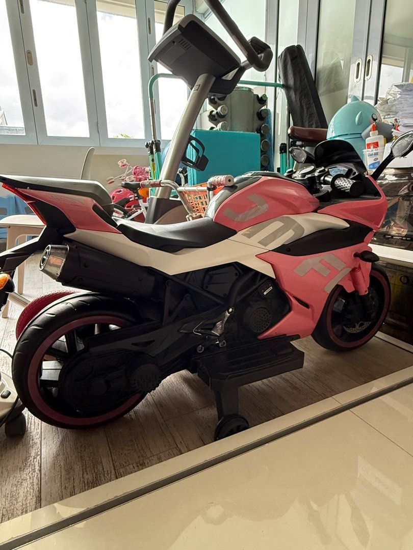 Chargeable Electric Motorbike, Hobbies & Toys, Toys & Games on Carousell