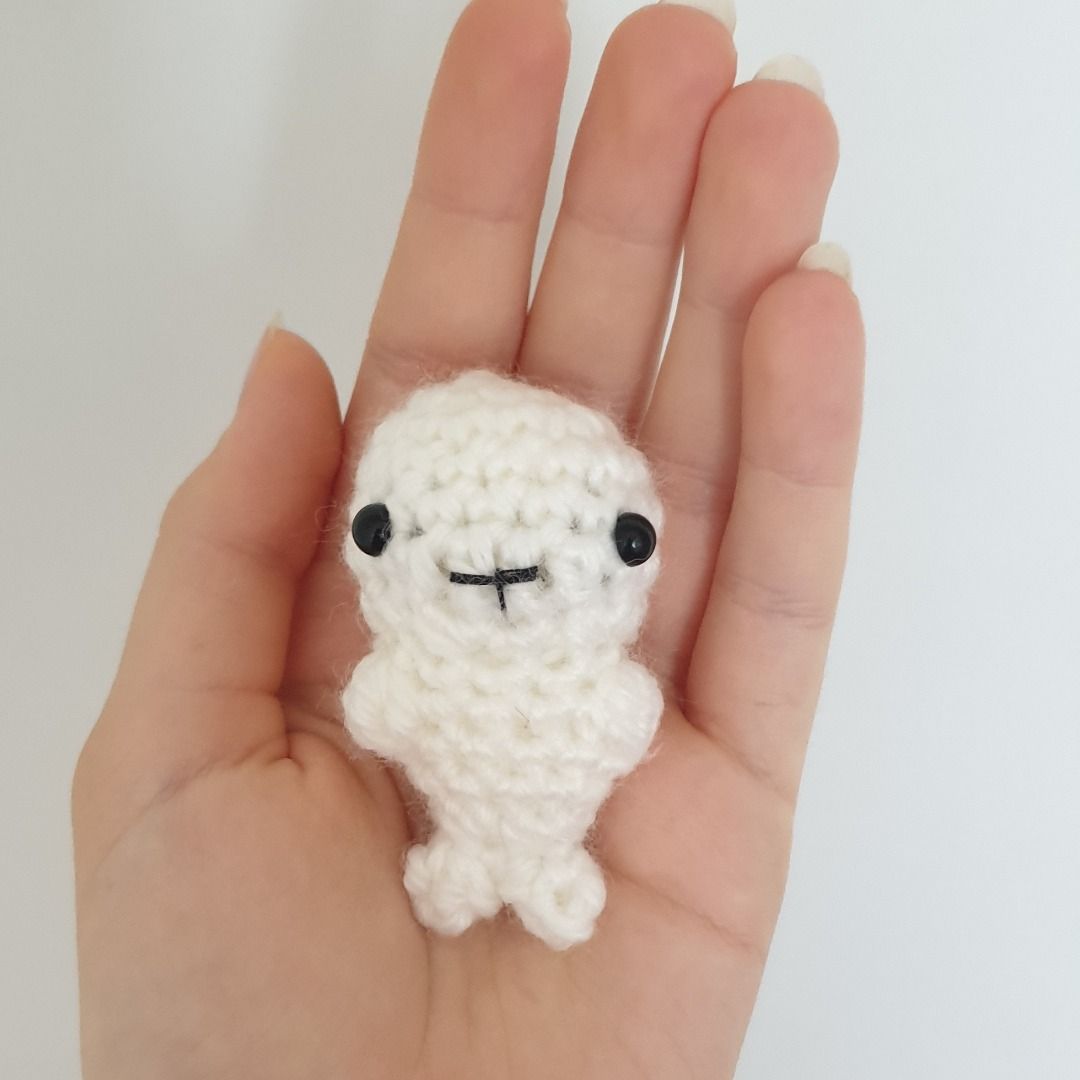 Crochet Cute Seal | Keychain | Plushie | Gift, Hobbies & Toys ...