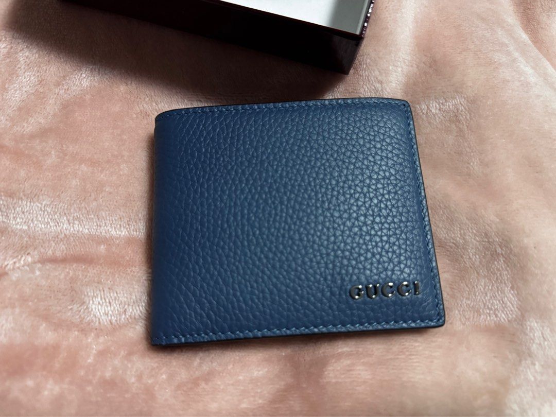 Gucci Bi-Fold Wallet with Gucci Script, Luxury, Bags & Wallets on Carousell