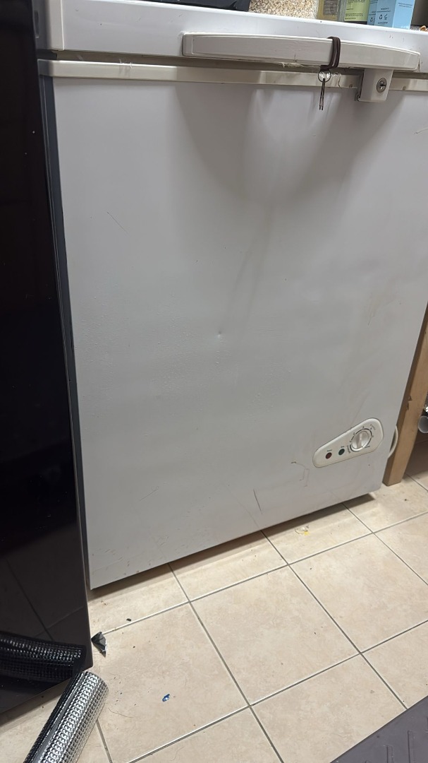 White Chest Freezer - Used, TV & Home Appliances, Kitchen Appliances ...