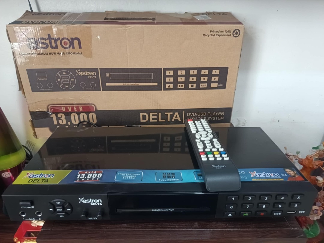 ASTRON DELTA CD / DVD / USB Karaoke Player, NOTE!!! without cd/songbook ...
