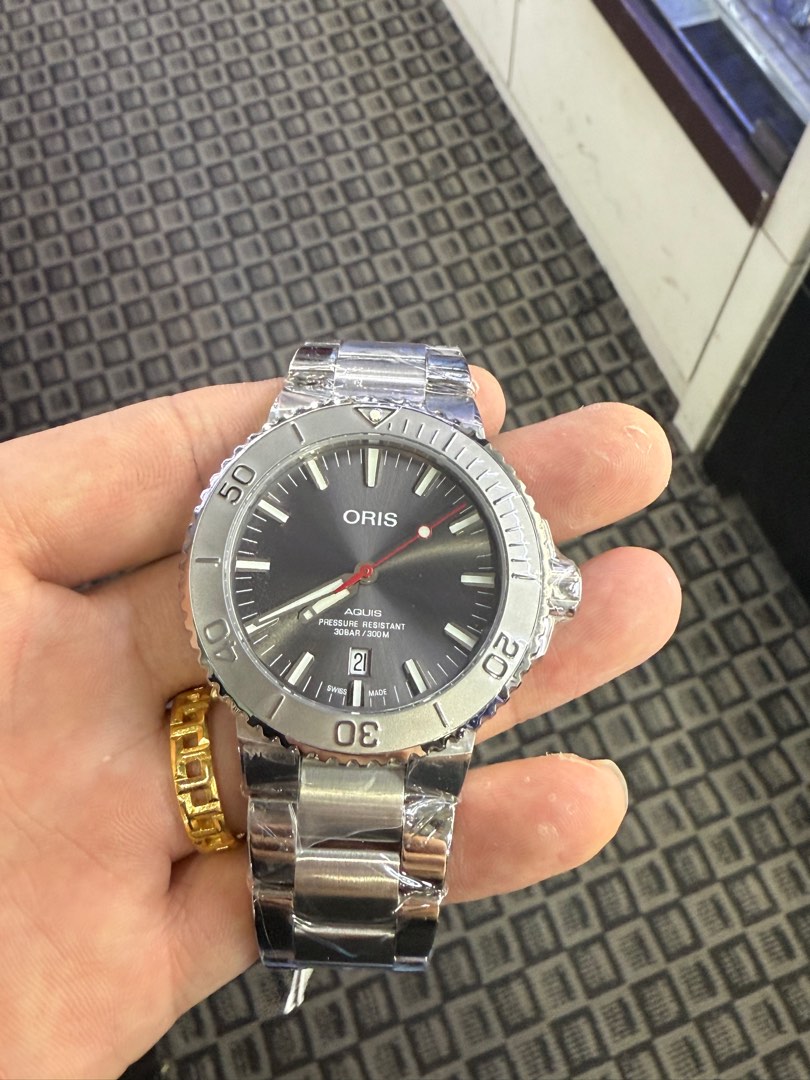ORIS AQUIS RELIEF SWISS MADE AUTOMATIC DIVERS 300M 7730, Men's Fashion ...