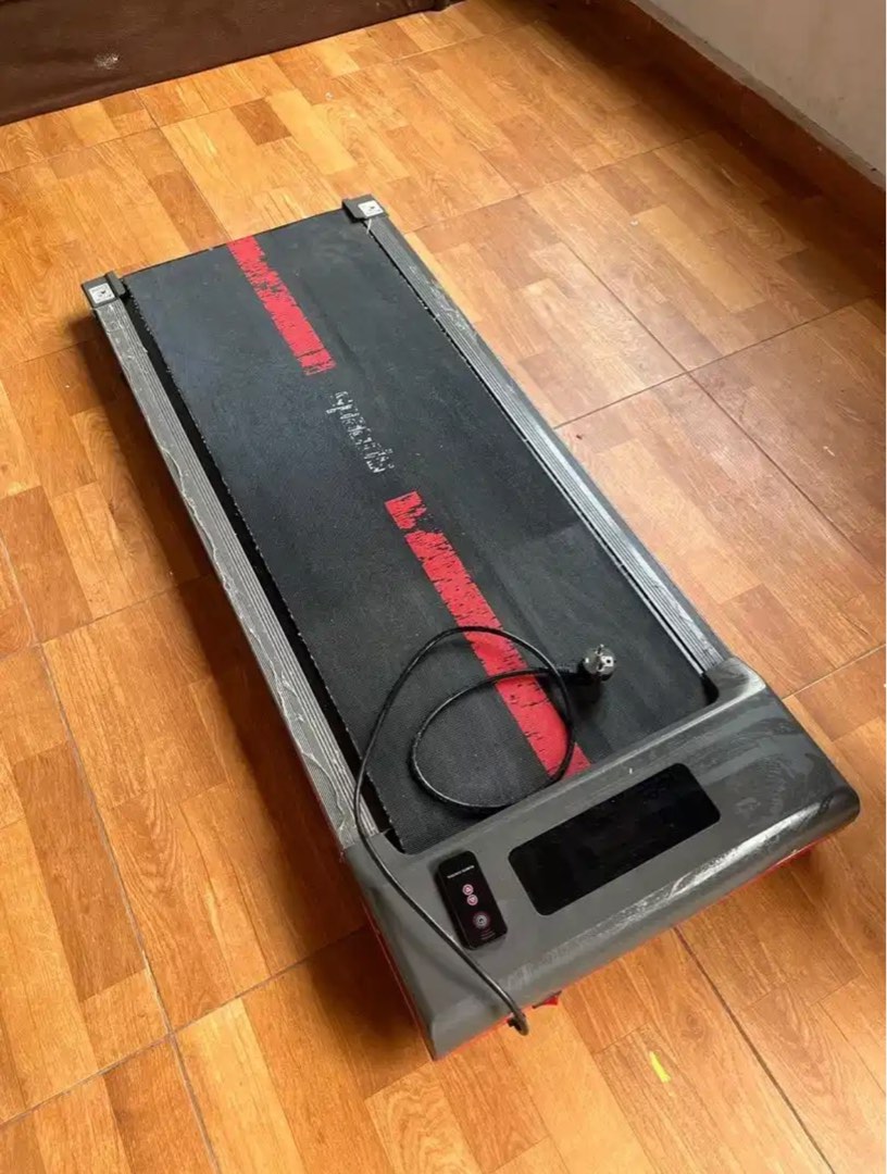 Walking Pad / Treadmill Merk Speed, Olah Raga, Perlengkapan Olahraga ...
