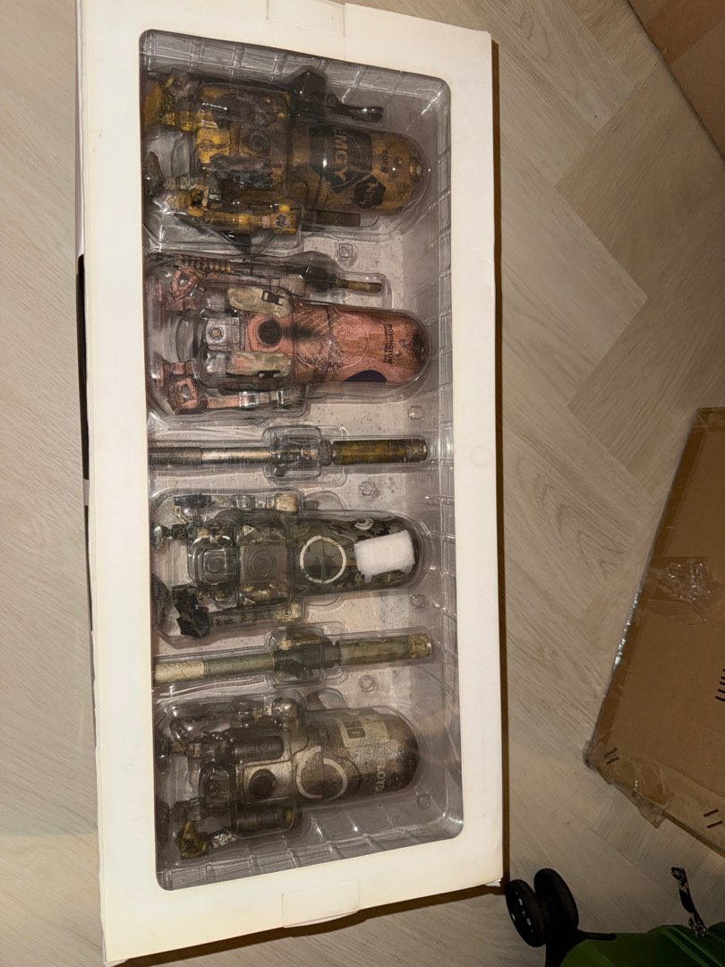 World War Robot Armstrong Set, Hobbies & Toys, Toys & Games on Carousell