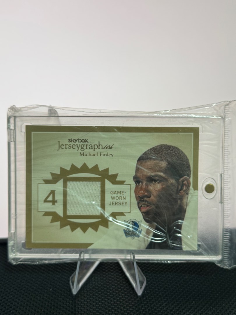 2003-04 Skybox Autographics Michael Finley /50, Hobbies & Toys, Toys ...