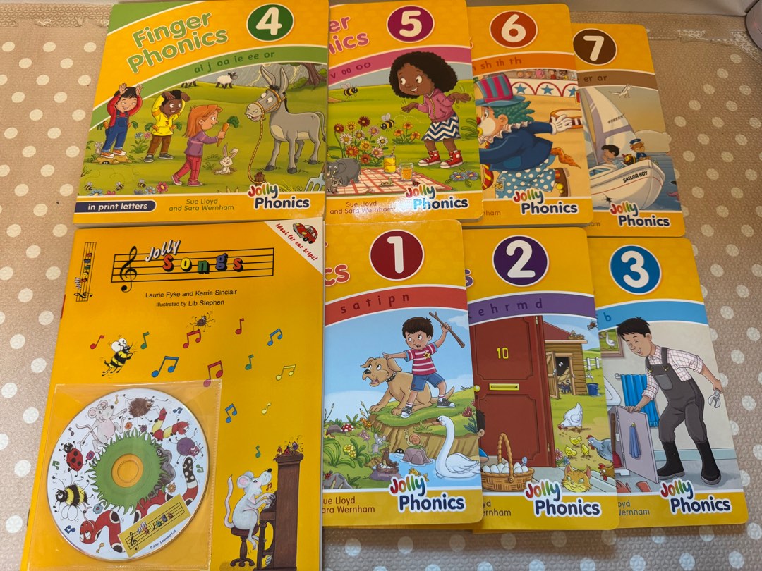 Jolly Phonics Finger Phonics, 興趣及遊戲, 書本 & 文具, 兒童書籍 - Carousell