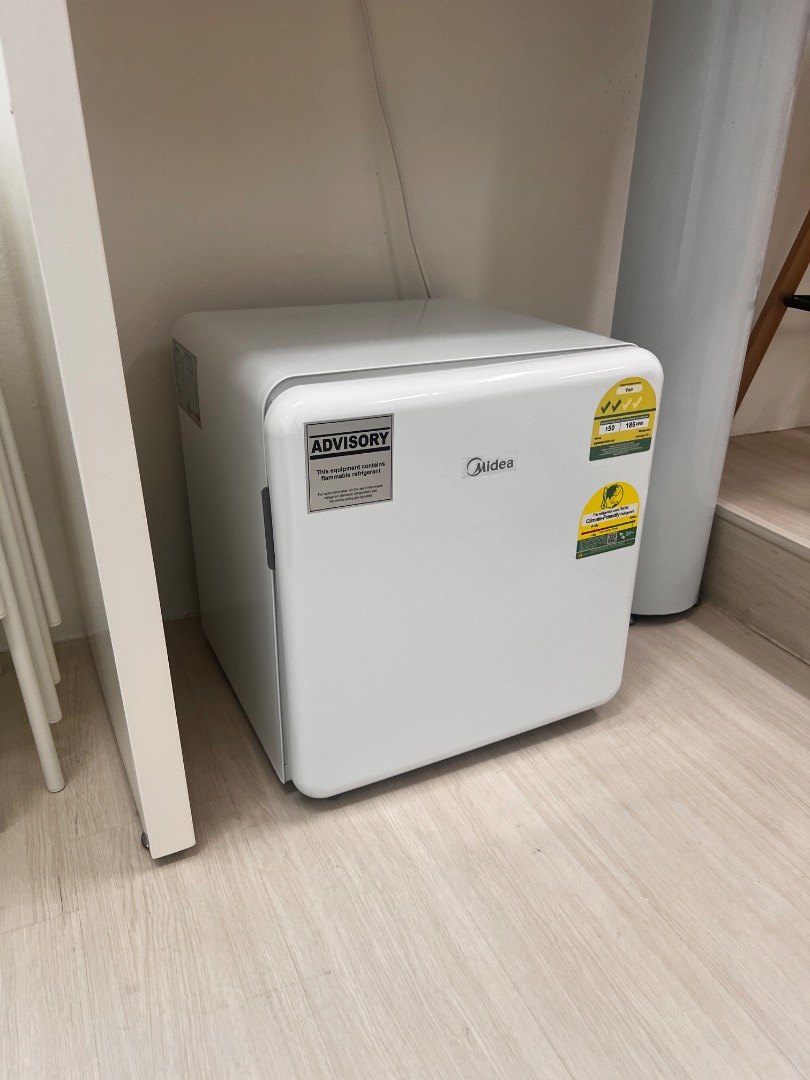Midea Mini Fridge - White, TV & Home Appliances, Kitchen Appliances ...