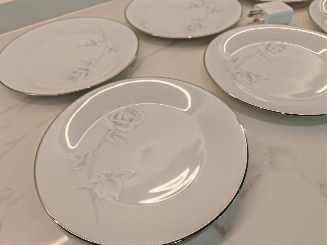 Authentic Noritake Virtue 2934 - Size 8.25" inch. Brue Rose Plantinum ...