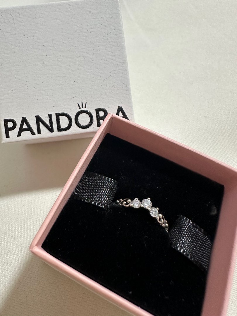 Pandora tiara ring, Women's Fashion, Jewelry & Organisers, Rings on ...