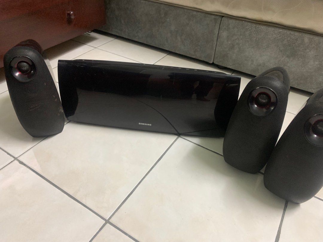 Samsung Speakers & DVD Player, Audio, Soundbars, Speakers & Amplifiers on Carousell