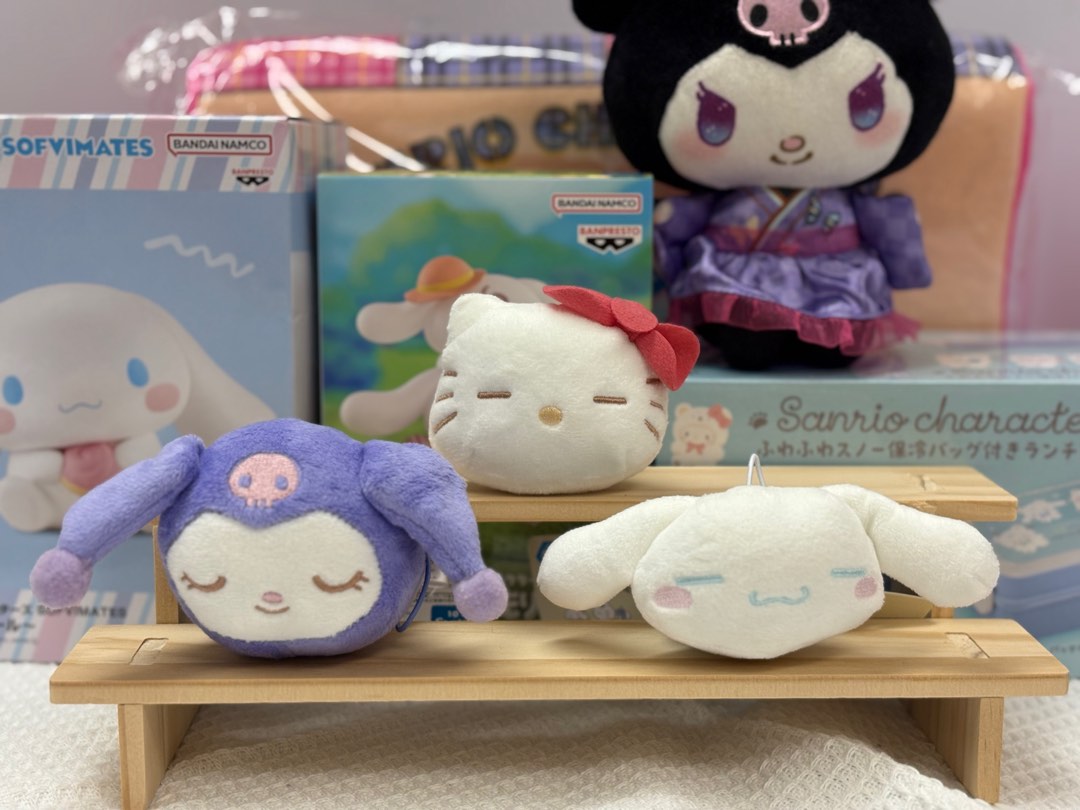 Sanrio 趴地訓覺款 Kuromi Hello kitty Cinnamoroll, 興趣及遊戲, 玩具 & 遊戲類 - Carousell