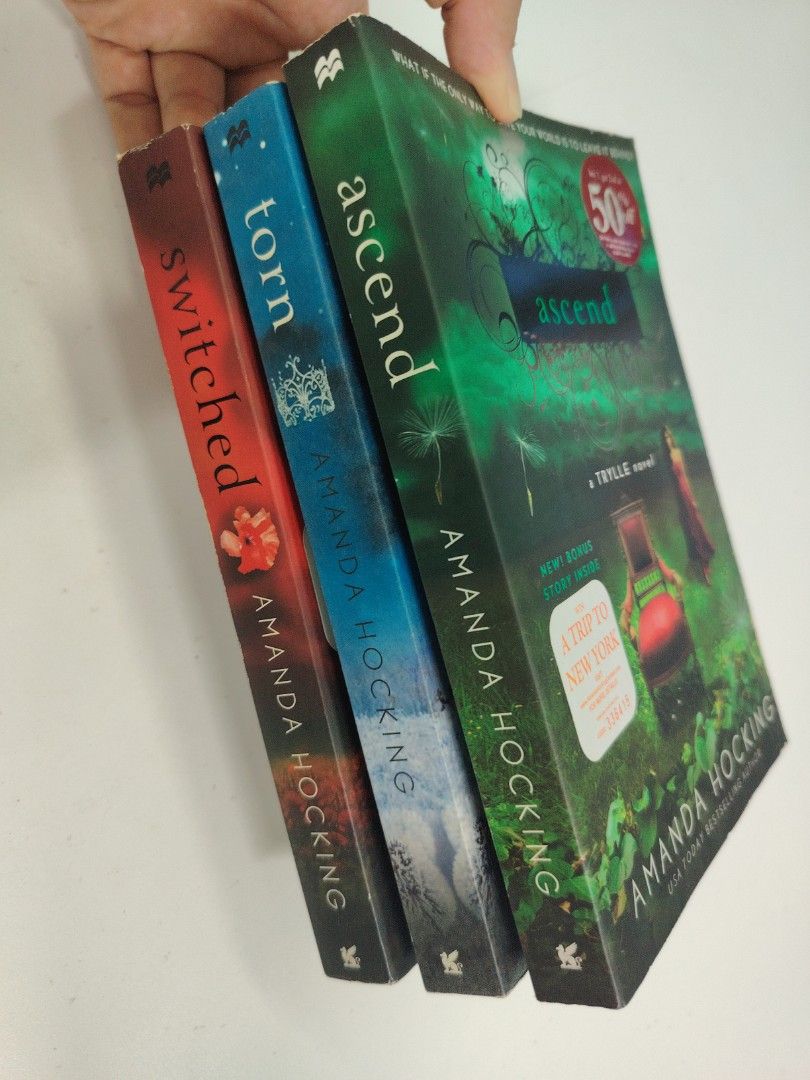 [Used] The Trylle Trilogy (Switched + Torn + Ascend) by Amanda Hocking ...