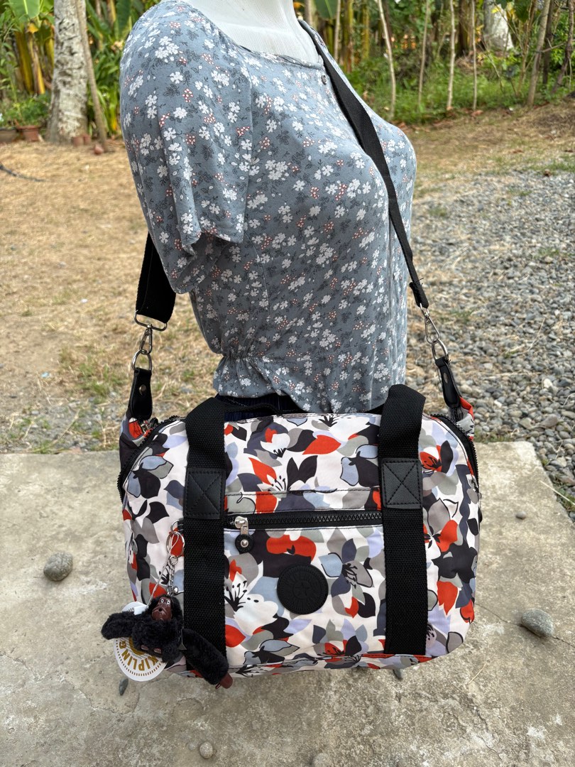 ANG GANDA SLING MEDIUM TO LARGE, Women's Fashion, Bags & Wallets, Cross ...