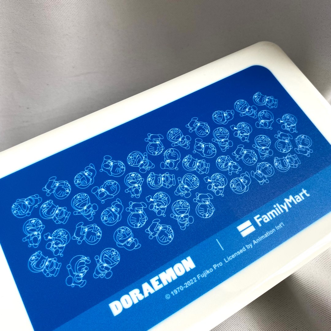 FamilyMart Doraemon Face Mask Keeper (pls read description), Health ...
