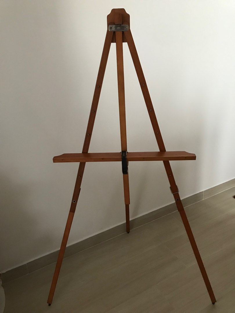 畫板架(Holbein Japan wooden easel), 興趣及遊戲, 手作＆自家設計, 工藝用品及工具 - Carousell