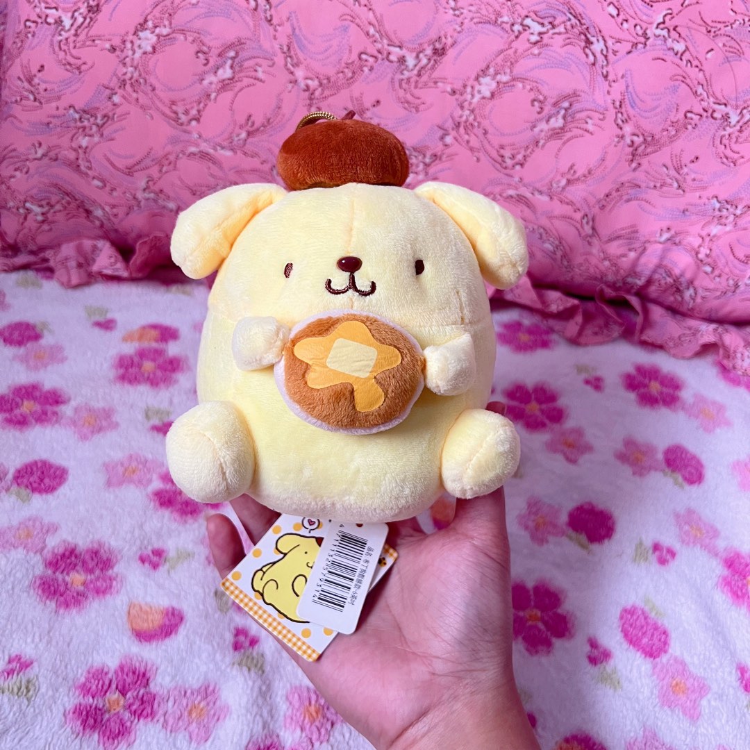 Pompompurin holding pancake plush charm, Hobbies & Toys, Toys & Games ...
