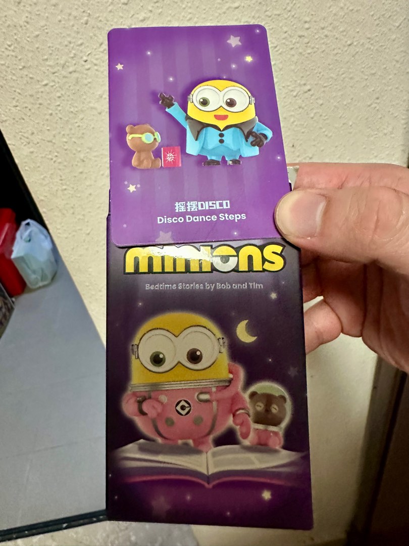 Popmart Minions Bedtime Stories by Bob and Tim - Disco Dance Steps ...