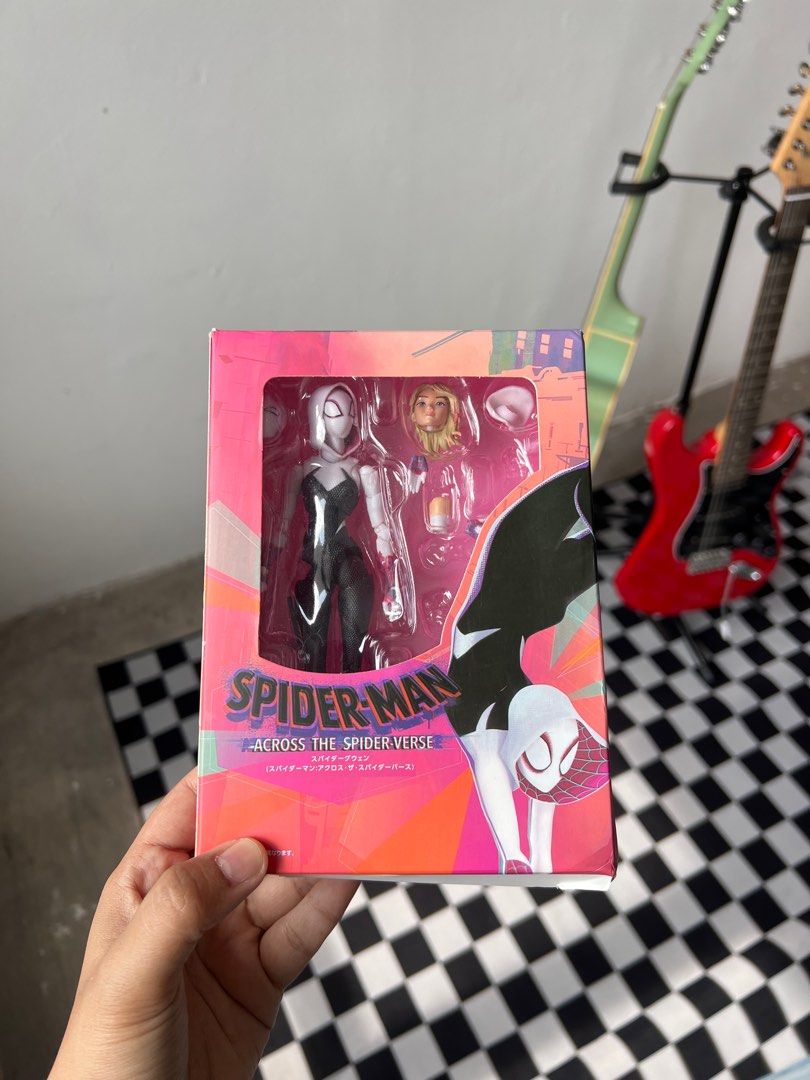 Spidergwen Spiderman bootleg figure, Hobbies & Toys, Toys & Games on ...