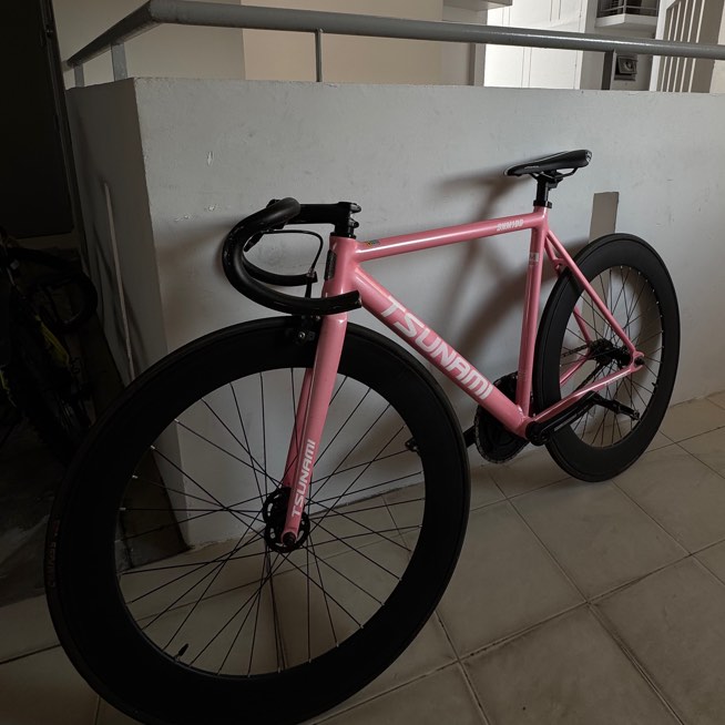 tsunami pink, Sports Equipment, Bicycles & Parts, Bicycles on Carousell