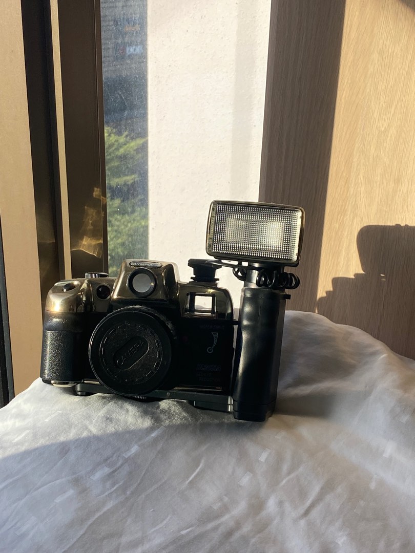 Vintage Olympia Film Camera w Flash, Photography, Cameras on Carousell