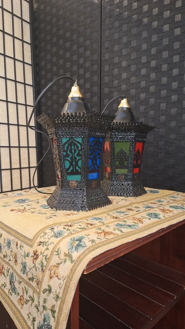 Antique Oil Lamp, Furniture & Home Living, Home Decor, Other Home Decor on Carousell