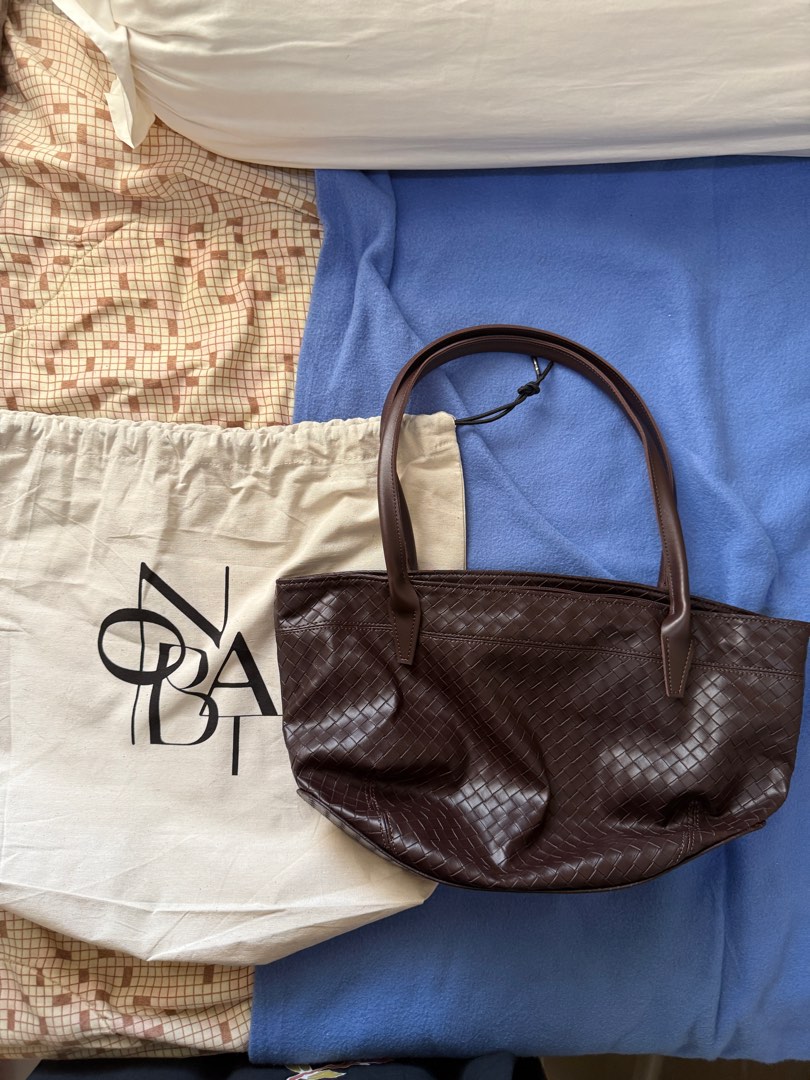 NOBAT Mini Wavy - Dark Chocolate, Women's Fashion, Bags & Wallets ...