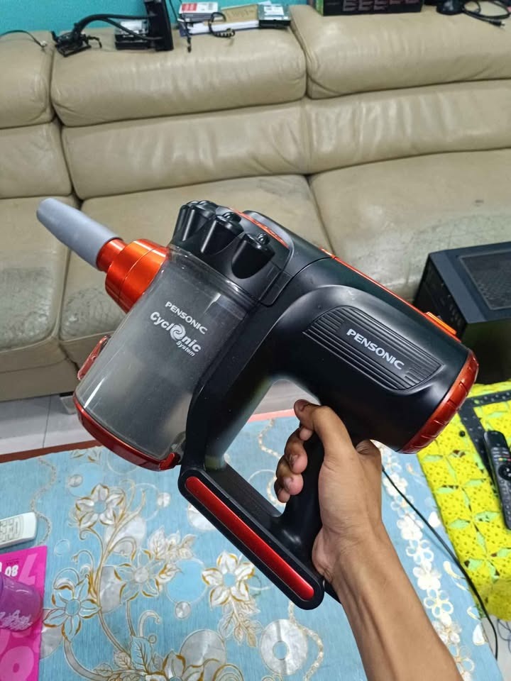 Pensonic Handheld Vacuum. 550W. Cyclonic System, TV & Home Appliances ...