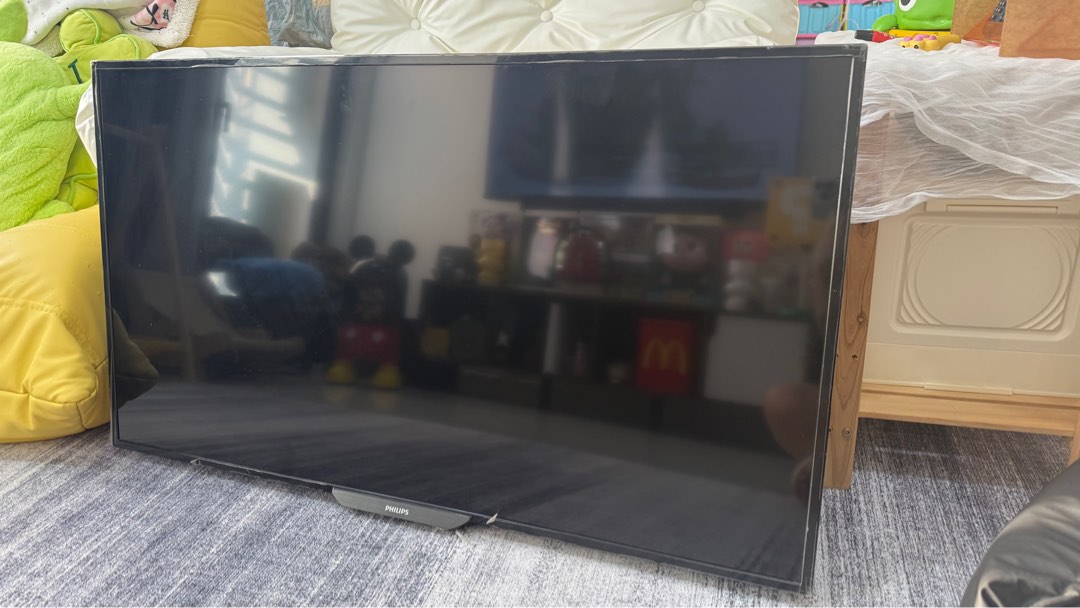 Philips 40” TV, TV & Home Appliances, TV & Entertainment, TV on Carousell