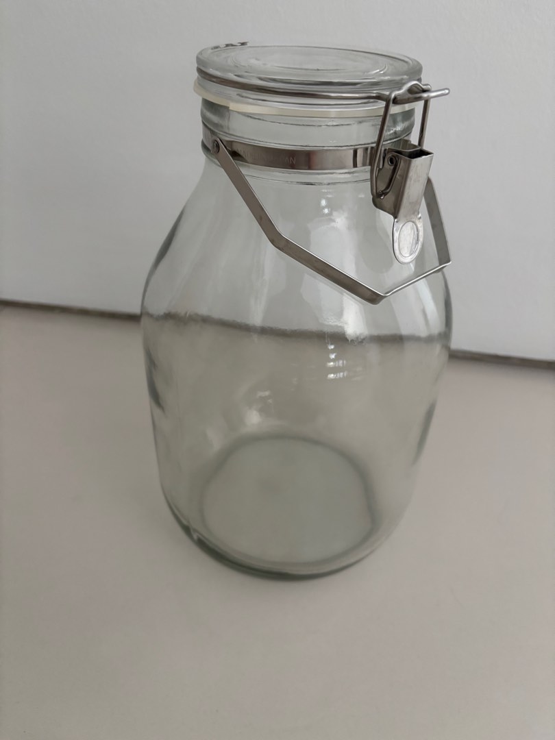 Airtight 4L jar with handle. Made in Japan, TV & Home Appliances ...